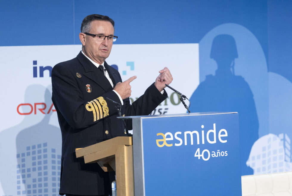 El Almirante Aniceto Rosique resalta la continuidad y eficiencia de la DGAM tras la ...